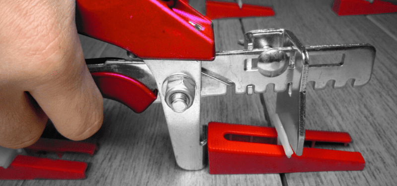 5 Best Tile Leveling Systems [2025 Reviews] | Sebring Design Build Tool ...